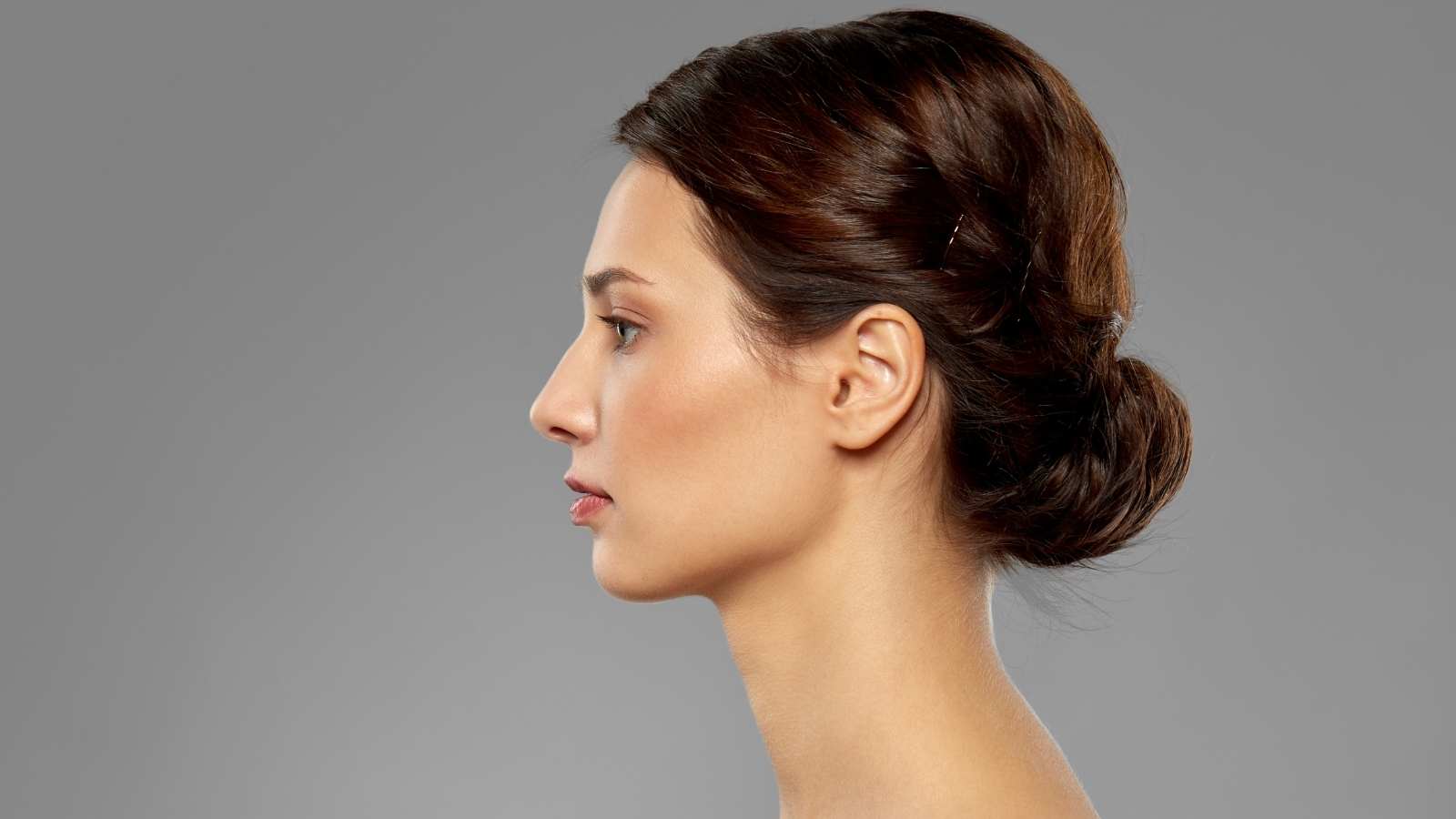 Aquiline Nose Guide: Shape, History, and Aesthetics | Dr. Seçkin Ulusoy